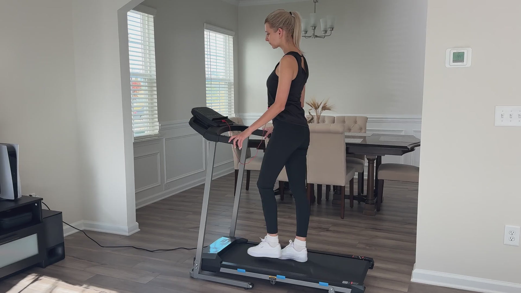 TM015 Folding Incline Treadmill With Siderails 350lbs Capacity Good For ...